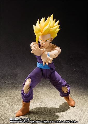 S.H.Figuarts Super Saiyan Son Gohan (Battle Damaged Ver.) from Dragon ...